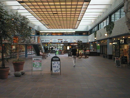 Huvudsta